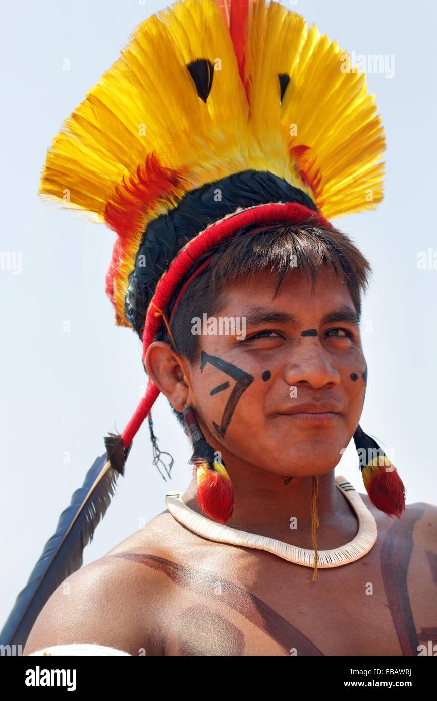 índios do mato grosso hi-res stock photography and images - Alamy