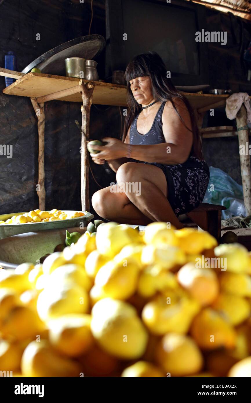 Kalapalo hi-res stock photography and images - Alamy