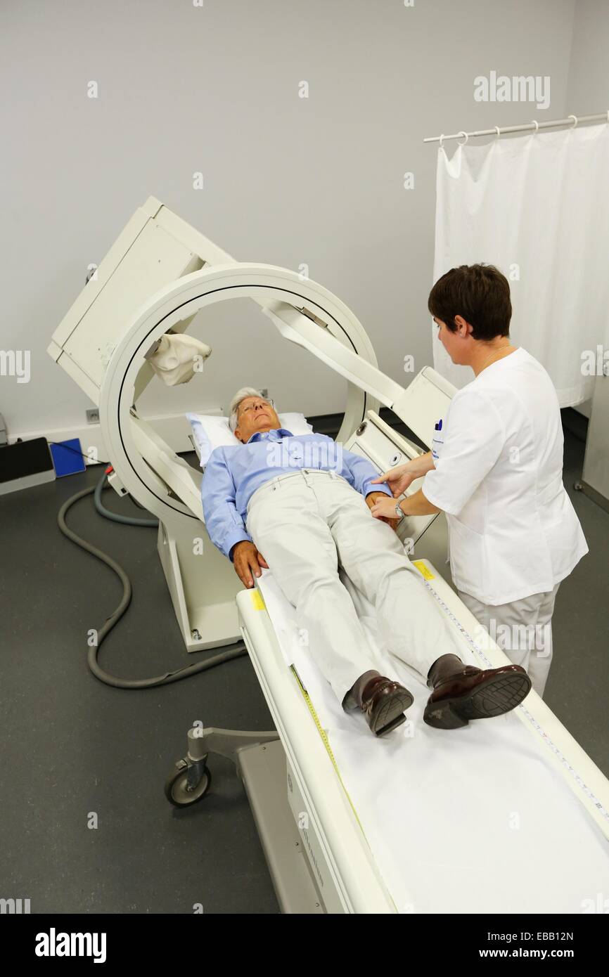 renal scintigraphy, Scintigraphy is a form of diagnostic test used in ...