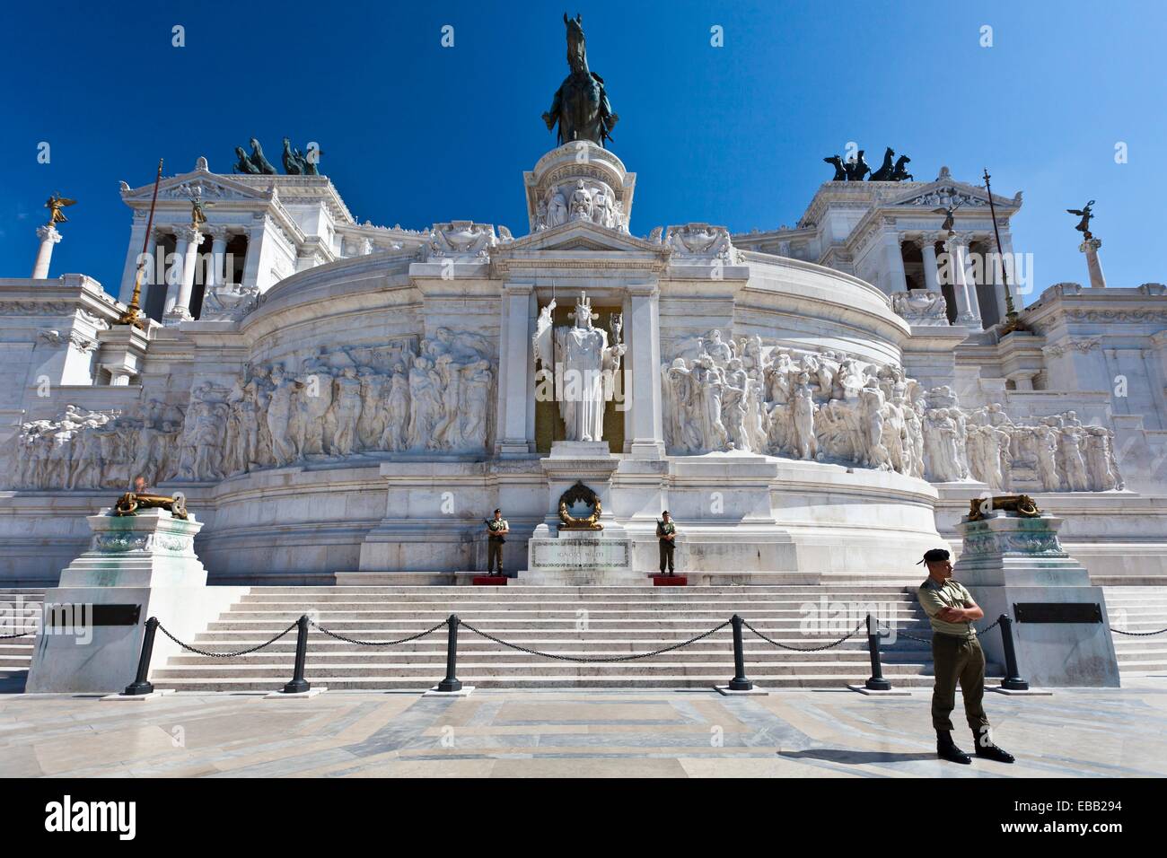 Rome war monument hi-res stock photography and images - Alamy
