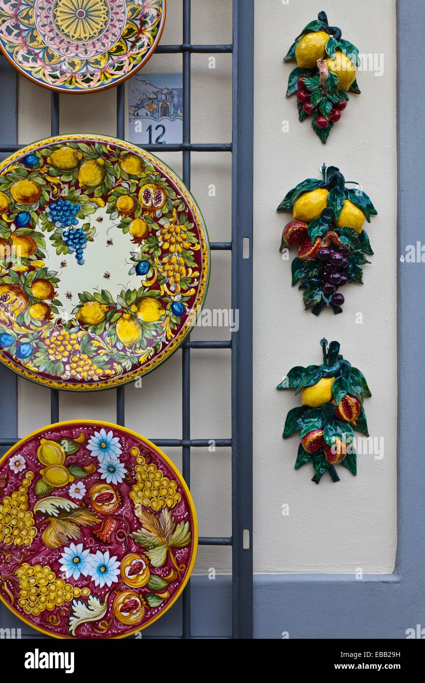 Ceramics shop in ravello italy hi-res stock photography and images - Alamy