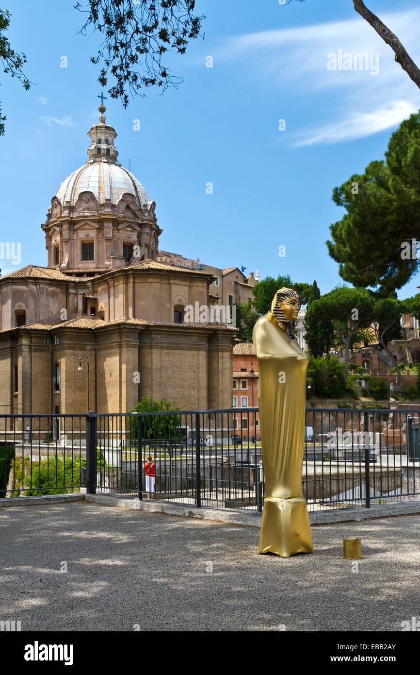 Italian mime hi-res stock photography and images - Alamy