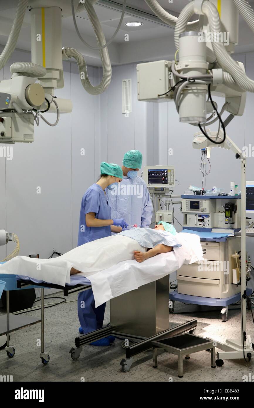 Brachytherapy hi-res stock photography and images - Alamy