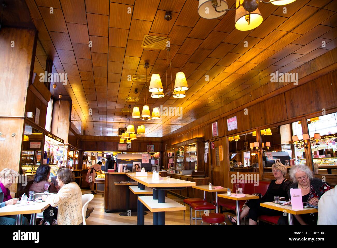 Cafe aida hi-res stock photography and images - Alamy
