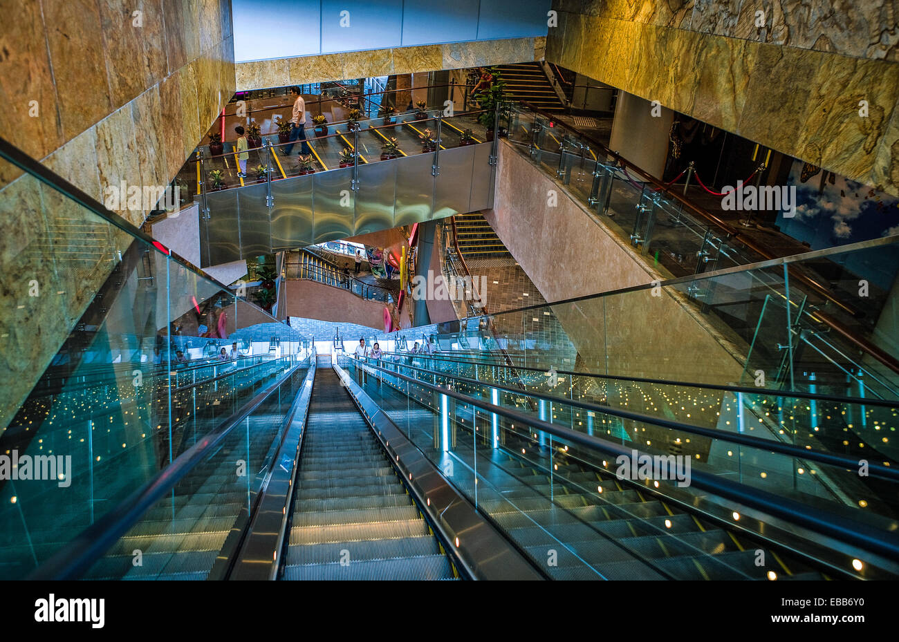 Hong Kong, futuristic architectures of the Langham Place shopping ...