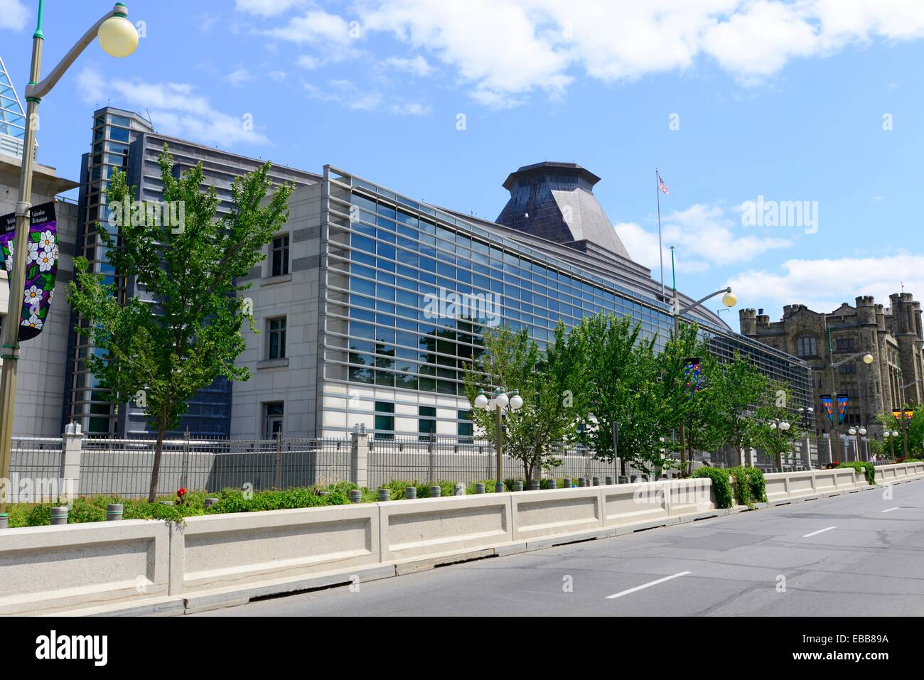 Embassy of the united states of america hi-res stock photography and ...