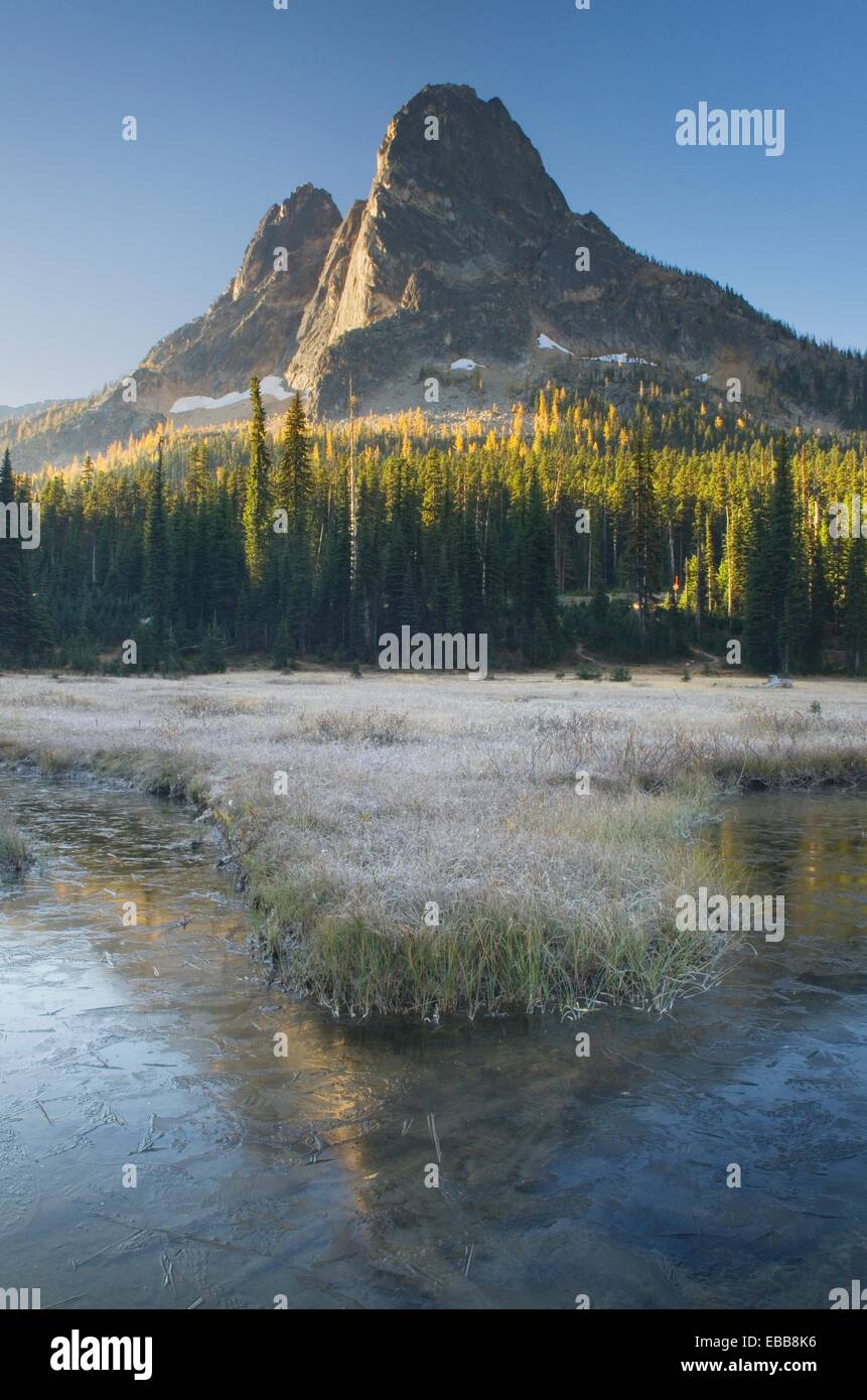 Liberty bell mountain sunrise washington hi-res stock photography and ...
