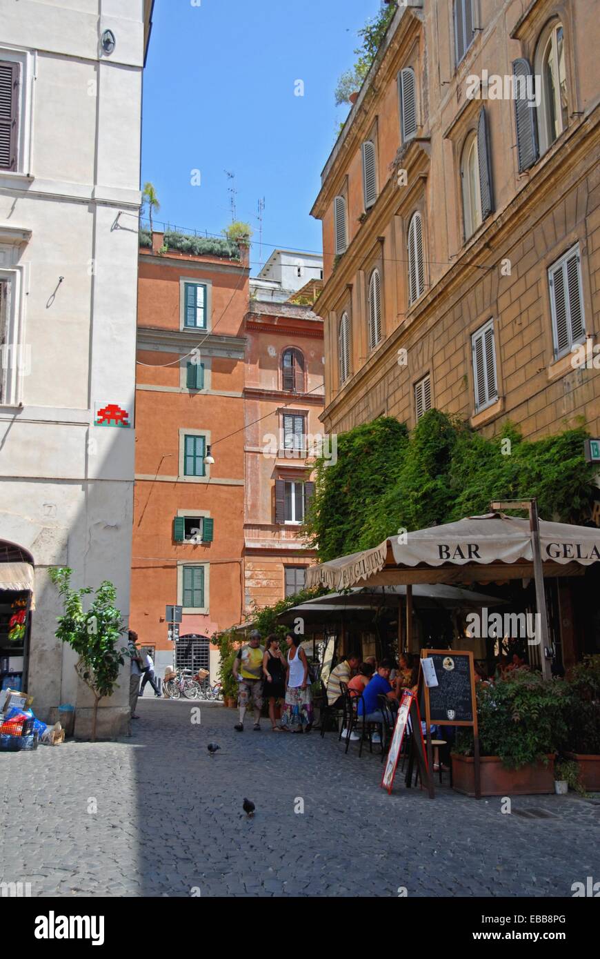 Piazza madonna dei monti rome hi-res stock photography and images - Alamy
