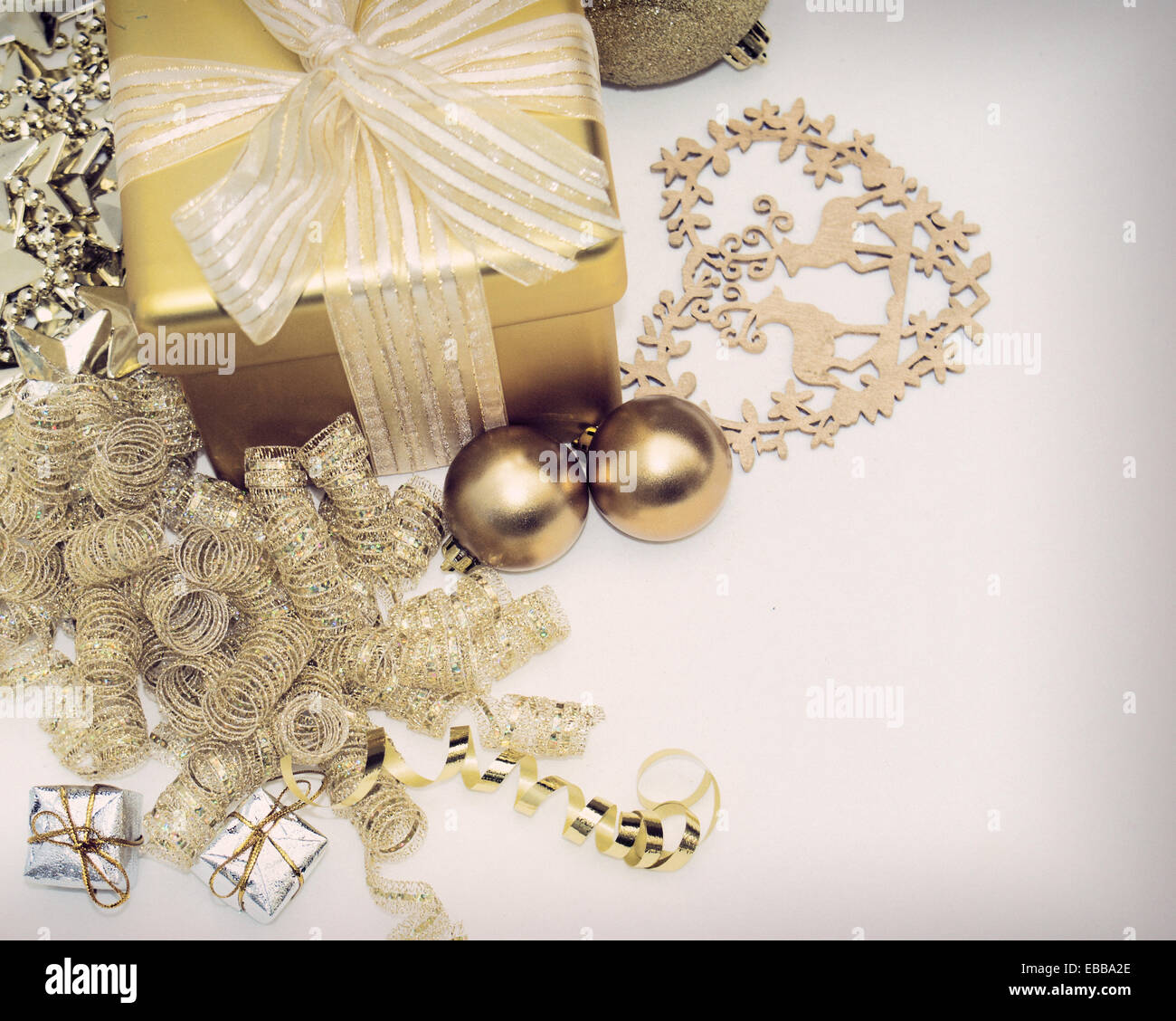 Vintage style Christmas decorations background Stock Photo - Alamy Vintage style Christmas decorations background Stock Photo - Alamy