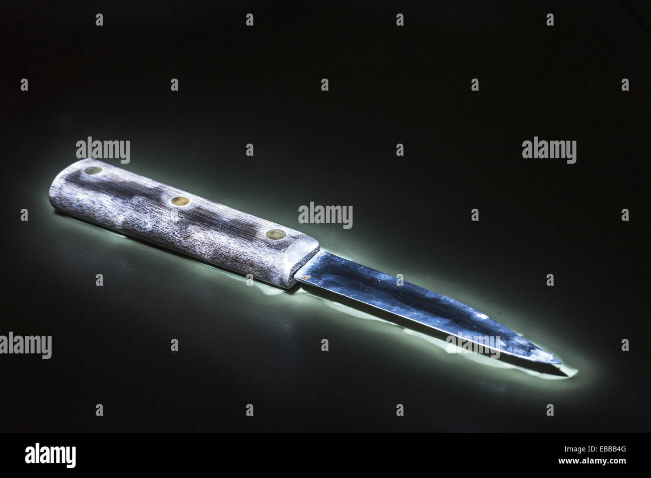 Shiny knife point hi-res stock photography and images - Alamy