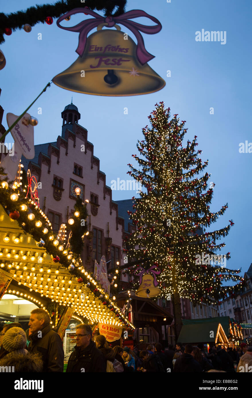 Tallest christmas tree hi-res stock photography and images - Alamy