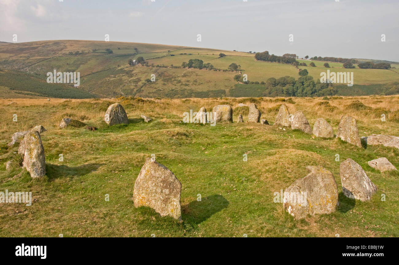 Nine stones cairn circle on Belstone Common, Dartmoor, looking west ...