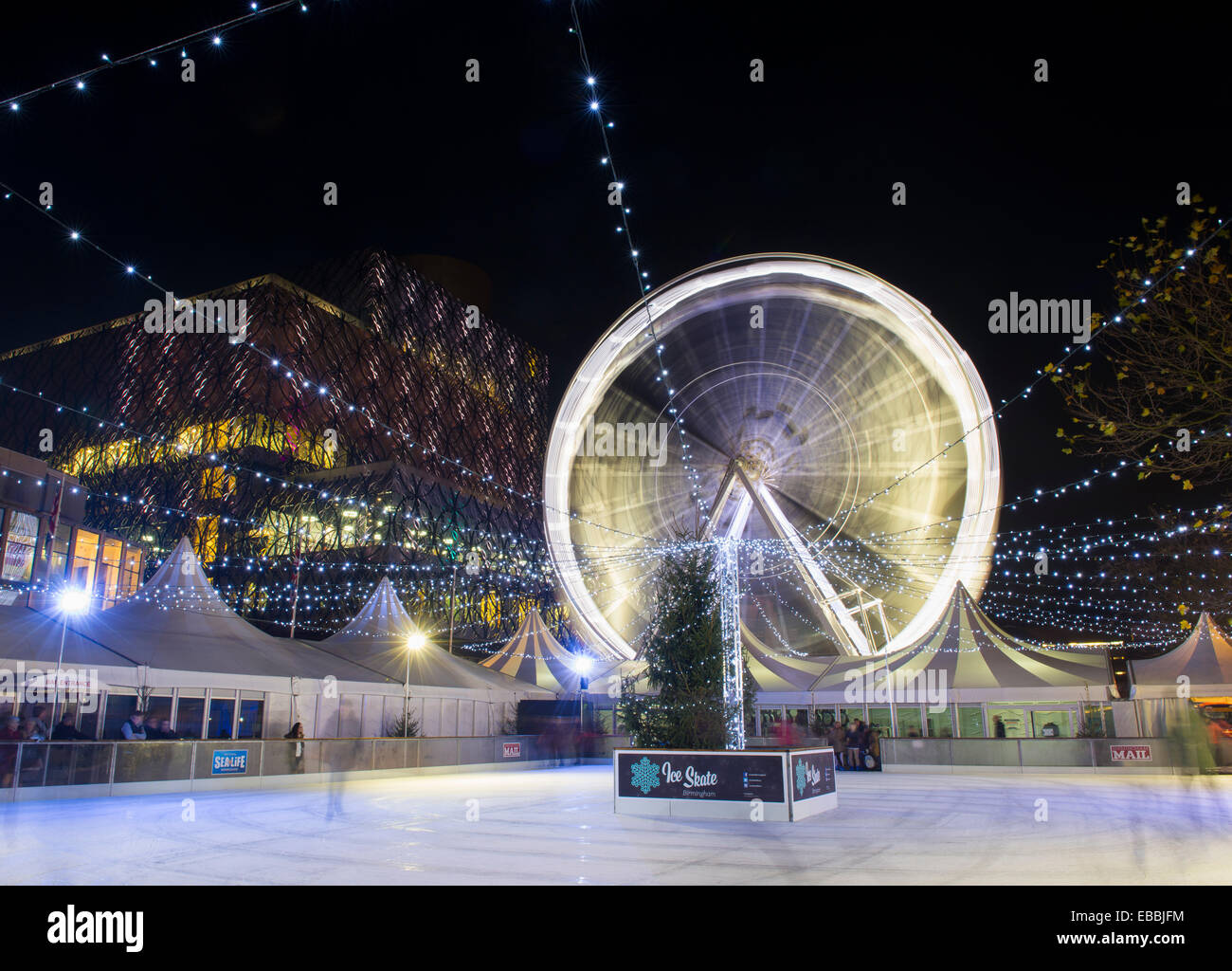 Birmingham ferris wheel centenary square hi-res stock photography and ...