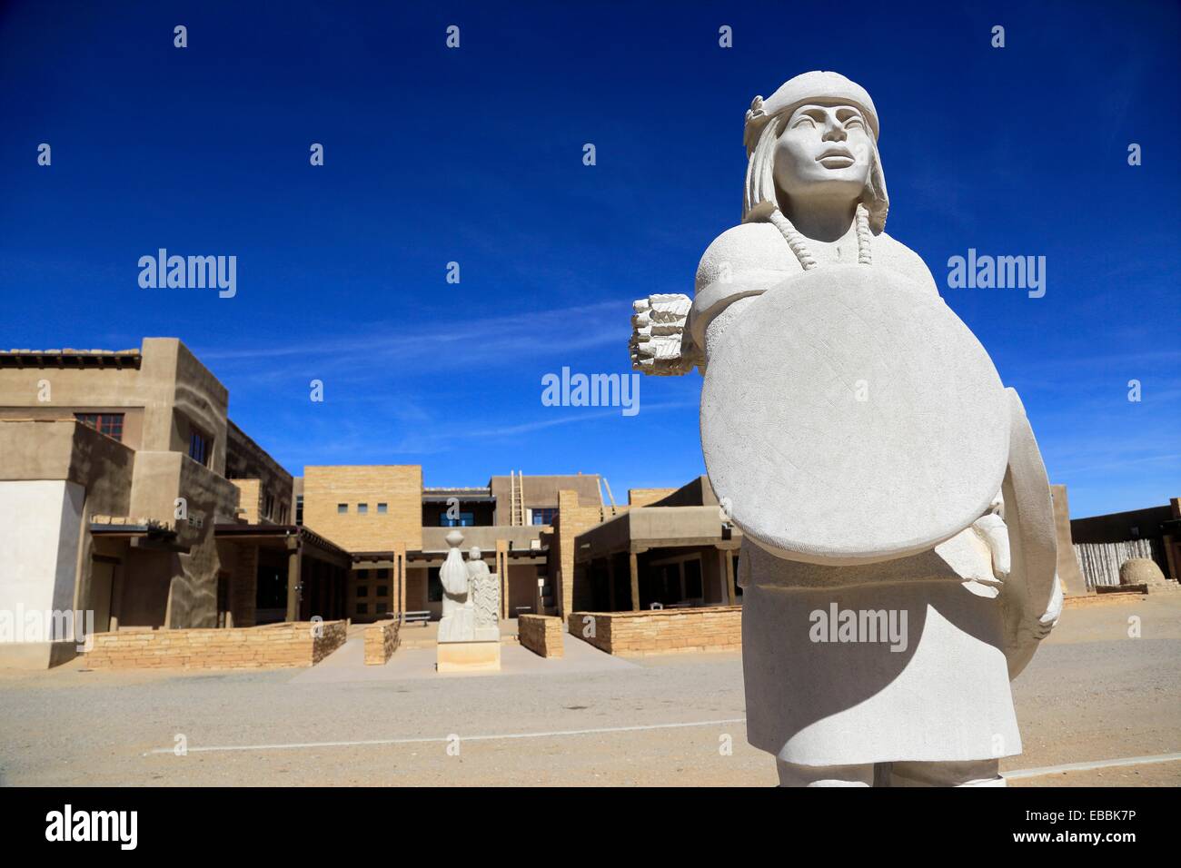 Pueblo tribe hi-res stock photography and images - Alamy