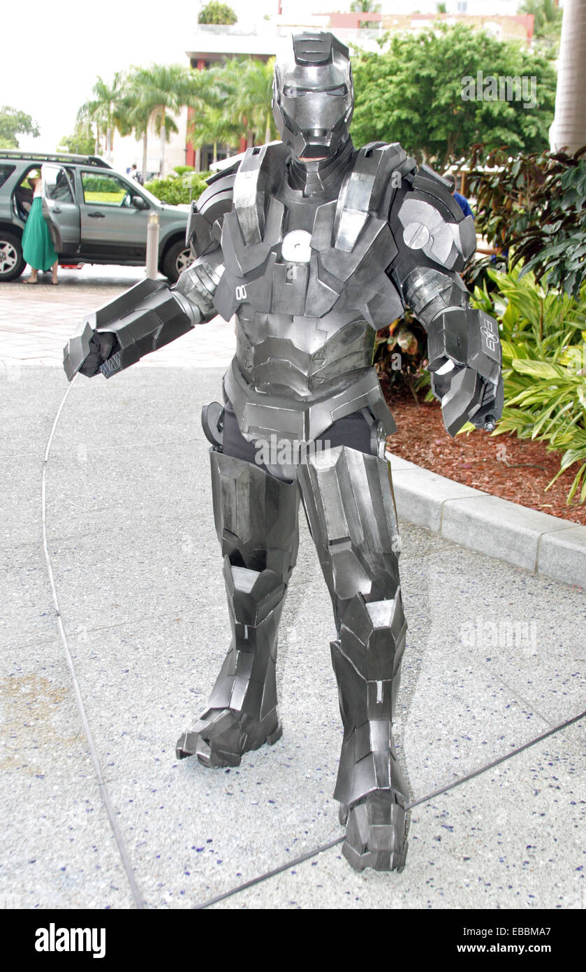 Puerto Rico Comic Con 2014 - Day 2 Featuring: Atmosphere Where: Isla ...