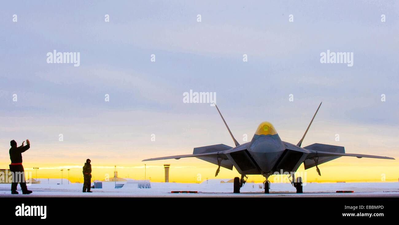 F 22 raptor bomb hi-res stock photography and images - Alamy