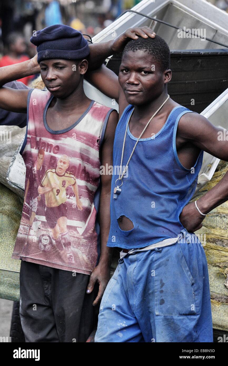 Street market in maputo hi-res stock photography and images - Alamy