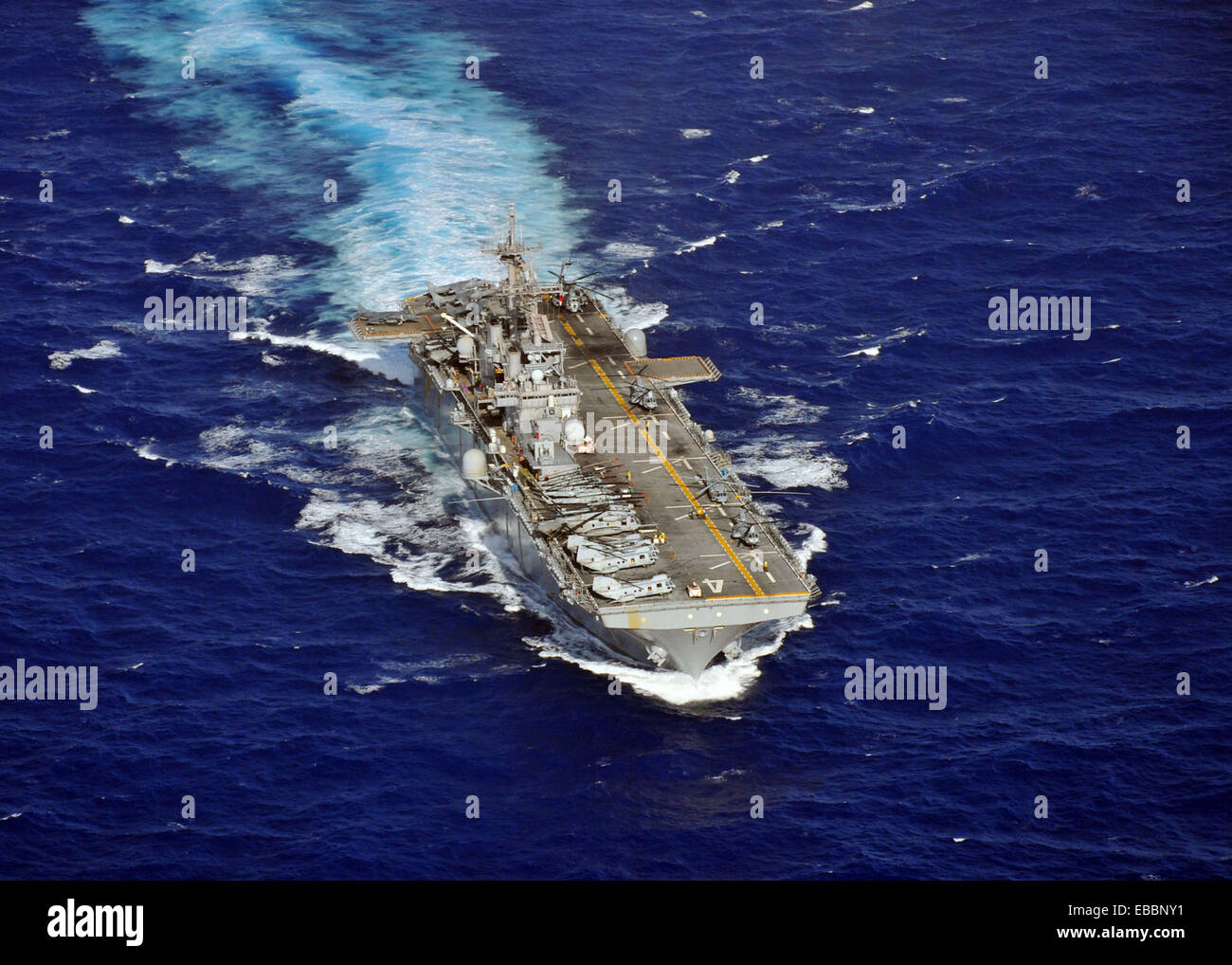 Uss boxer lhd 4 hi-res stock photography and images - Alamy