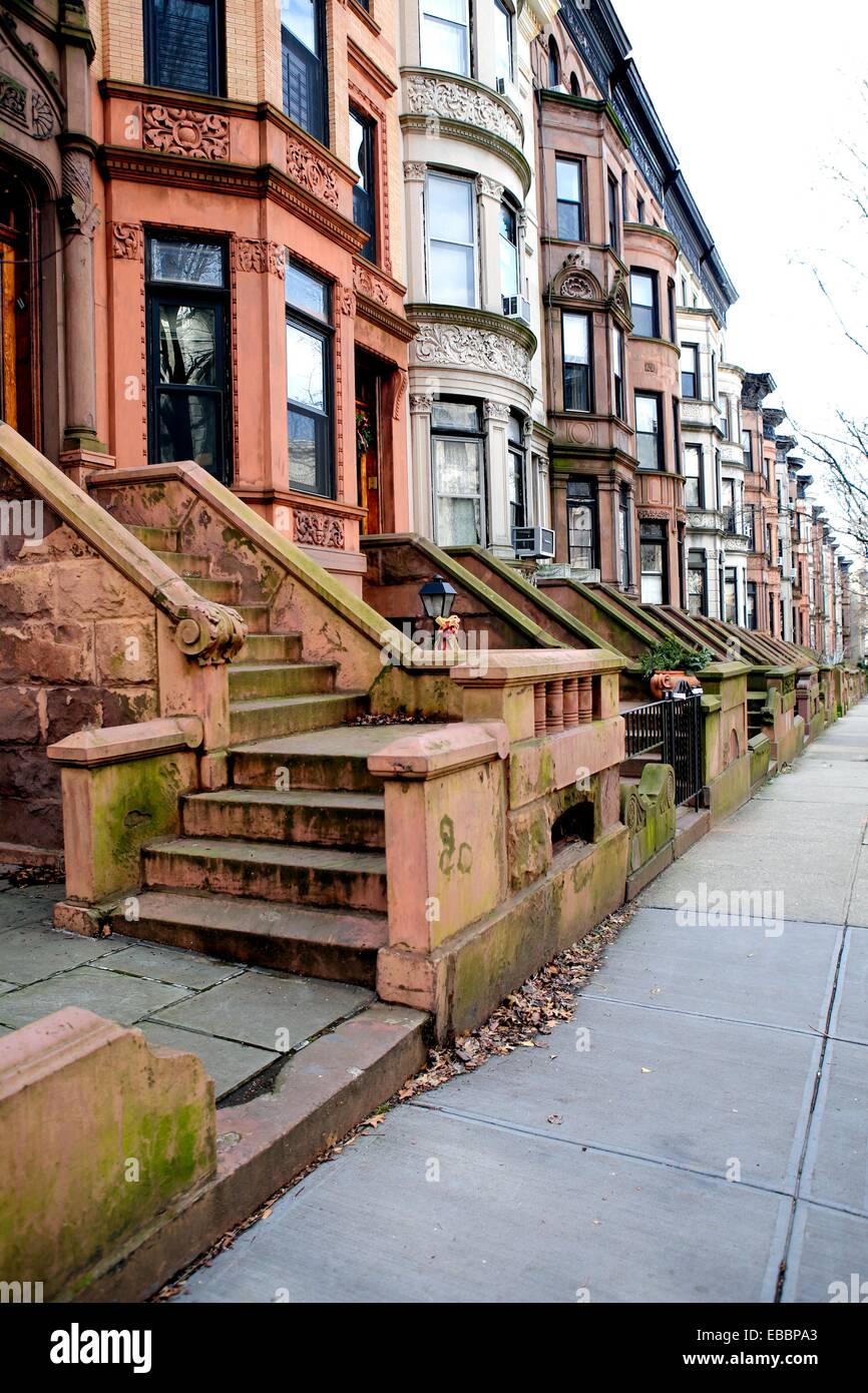 Row houses new york hi-res stock photography and images - Alamy