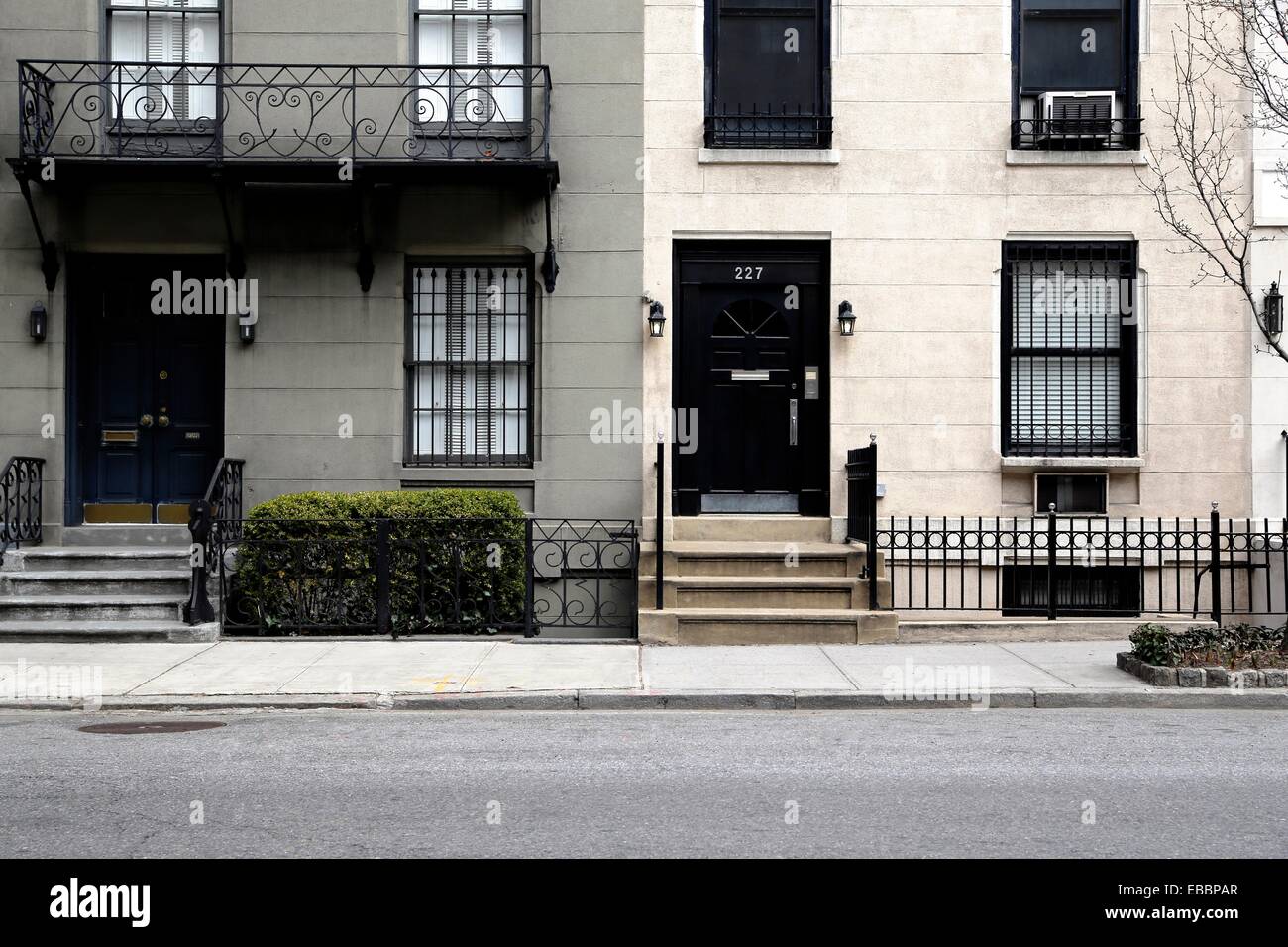 Row houses new york hi-res stock photography and images - Alamy