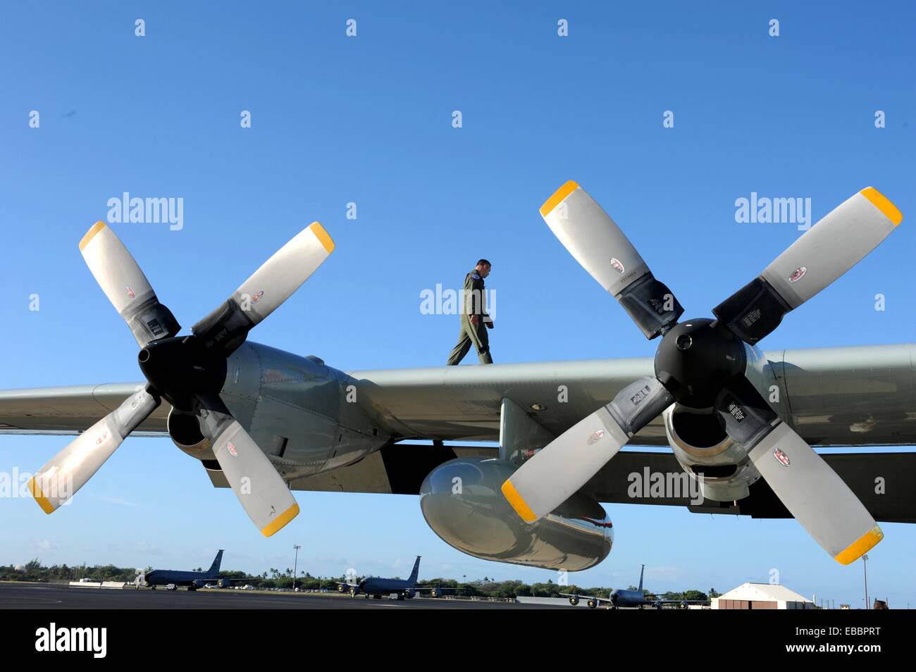 Aircraft maintenance squadron hi-res stock photography and images - Alamy
