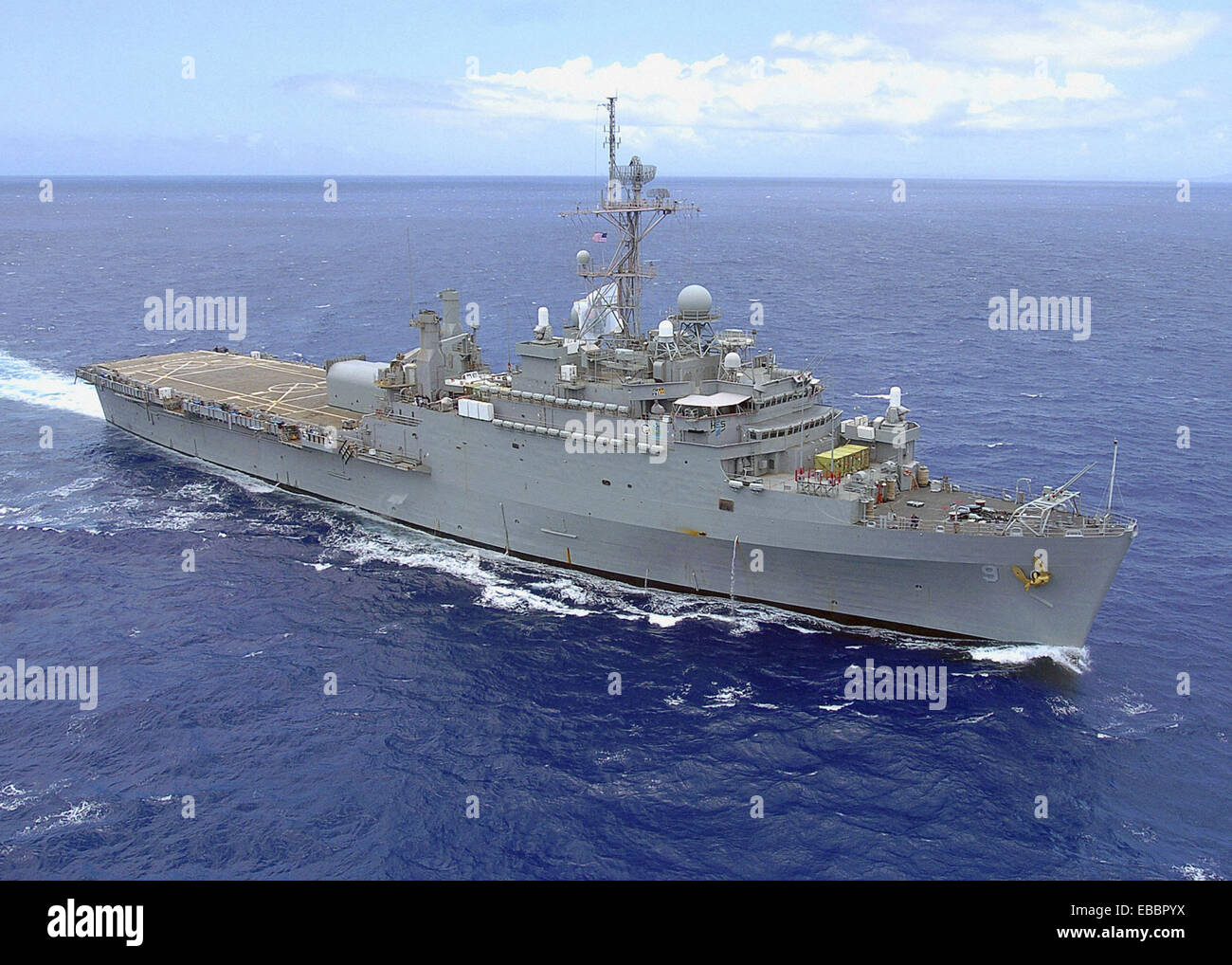 Uss denver amphibious task group hi-res stock photography and images ...