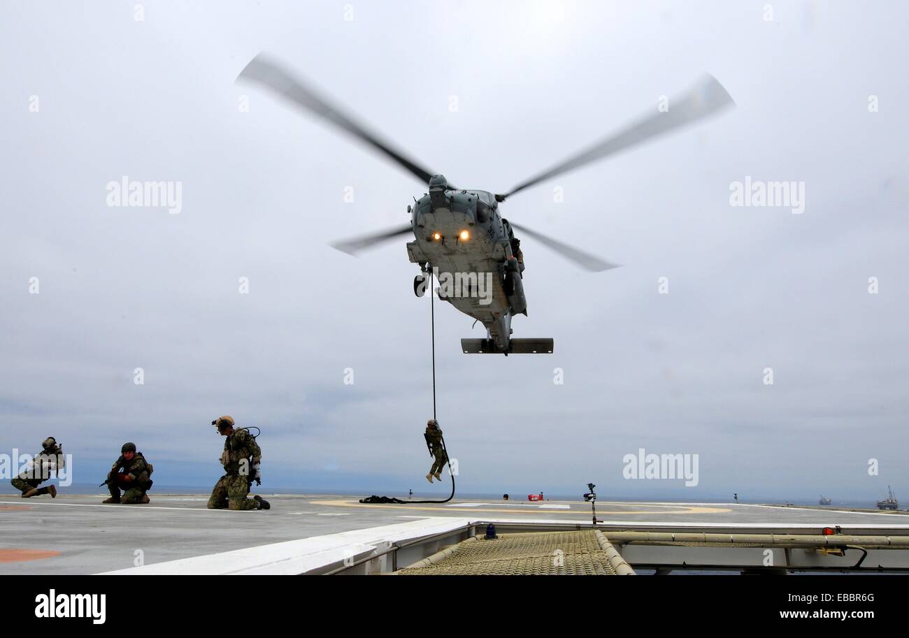 Navy seals training hi-res stock photography and images - Alamy