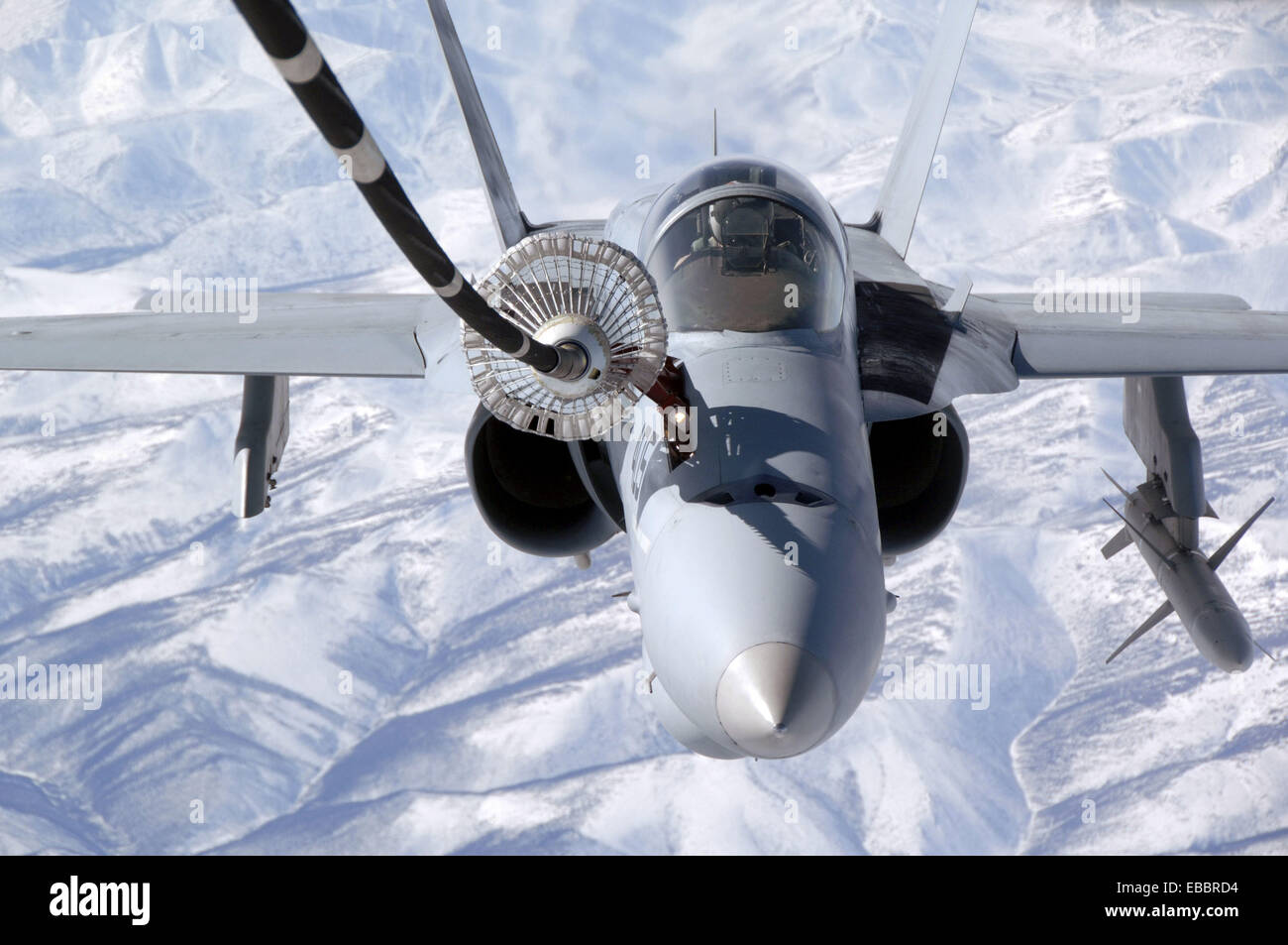 F/A-18 aerial refueling Stock Photo - Alamy