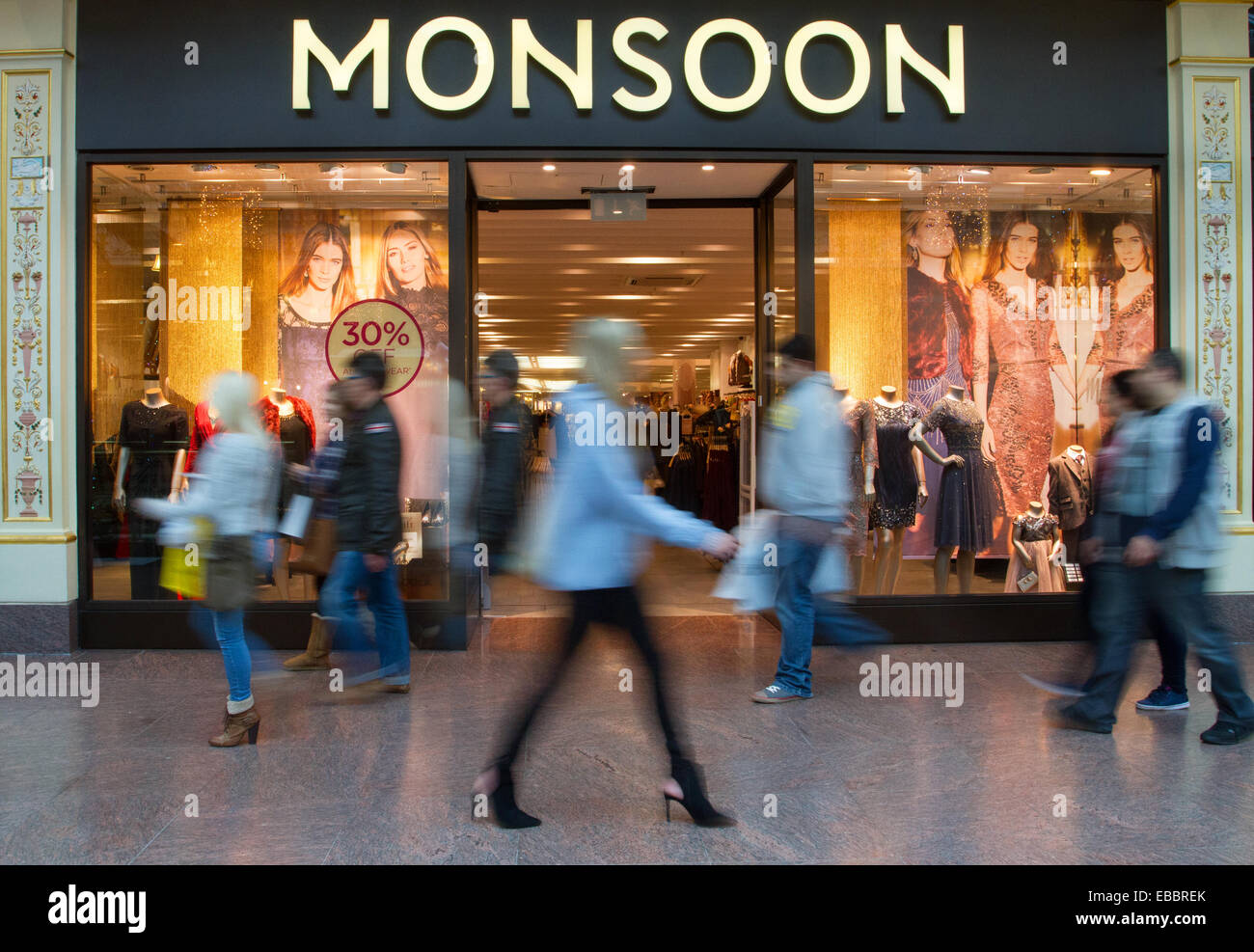 Everyday lifestyle street scenes in Trafford Centre shopping centre in ...