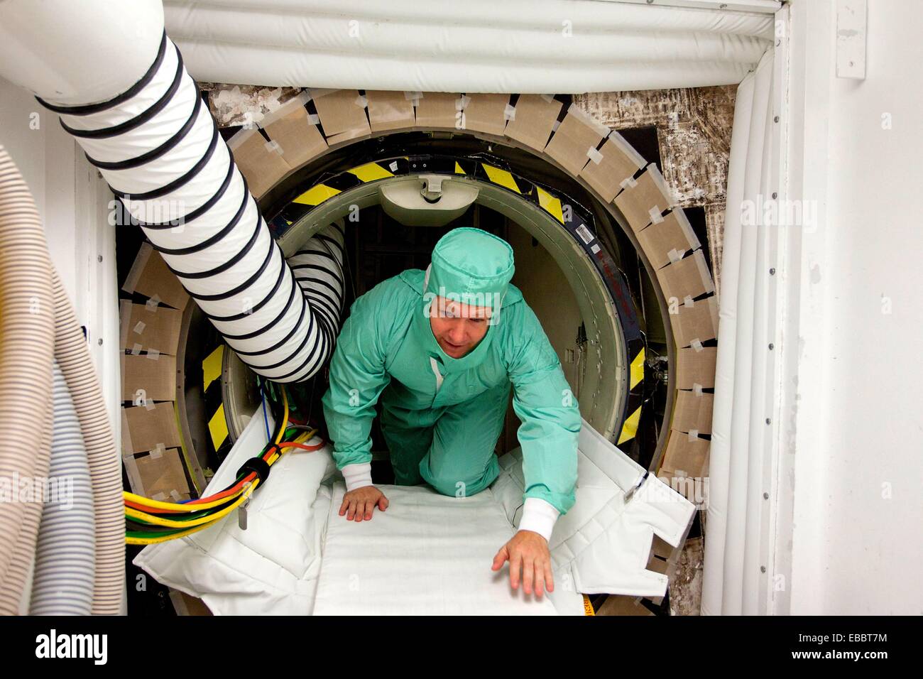Space shuttle atlantis final mission hi-res stock photography and ...