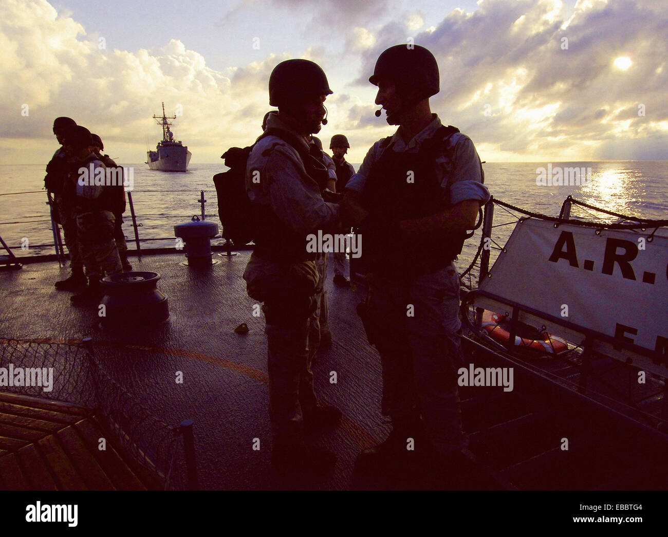 Uss samuel roberts hi-res stock photography and images - Alamy