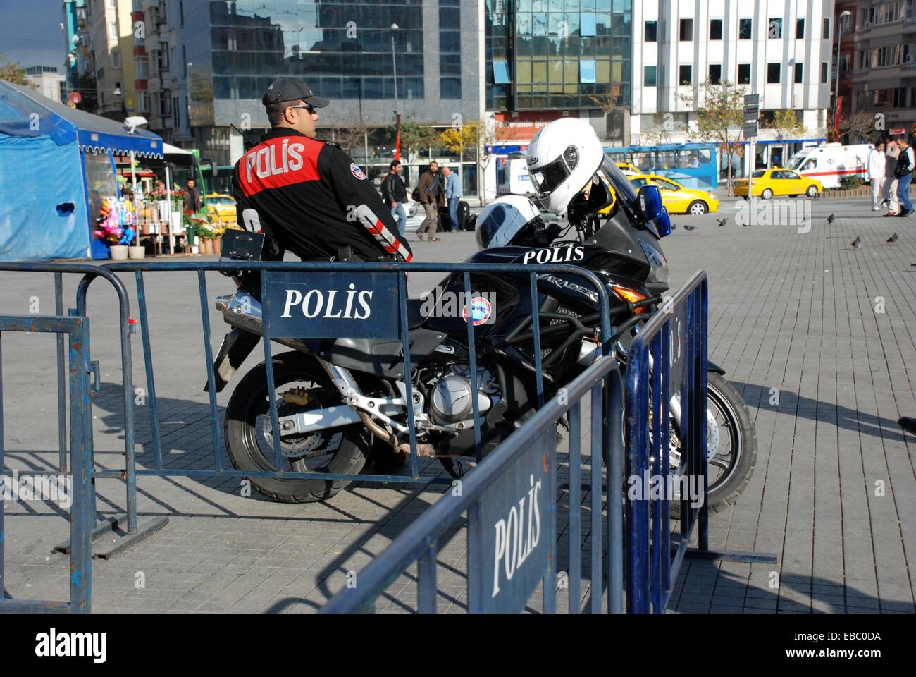 Police station istanbul hi-res stock photography and images - Alamy