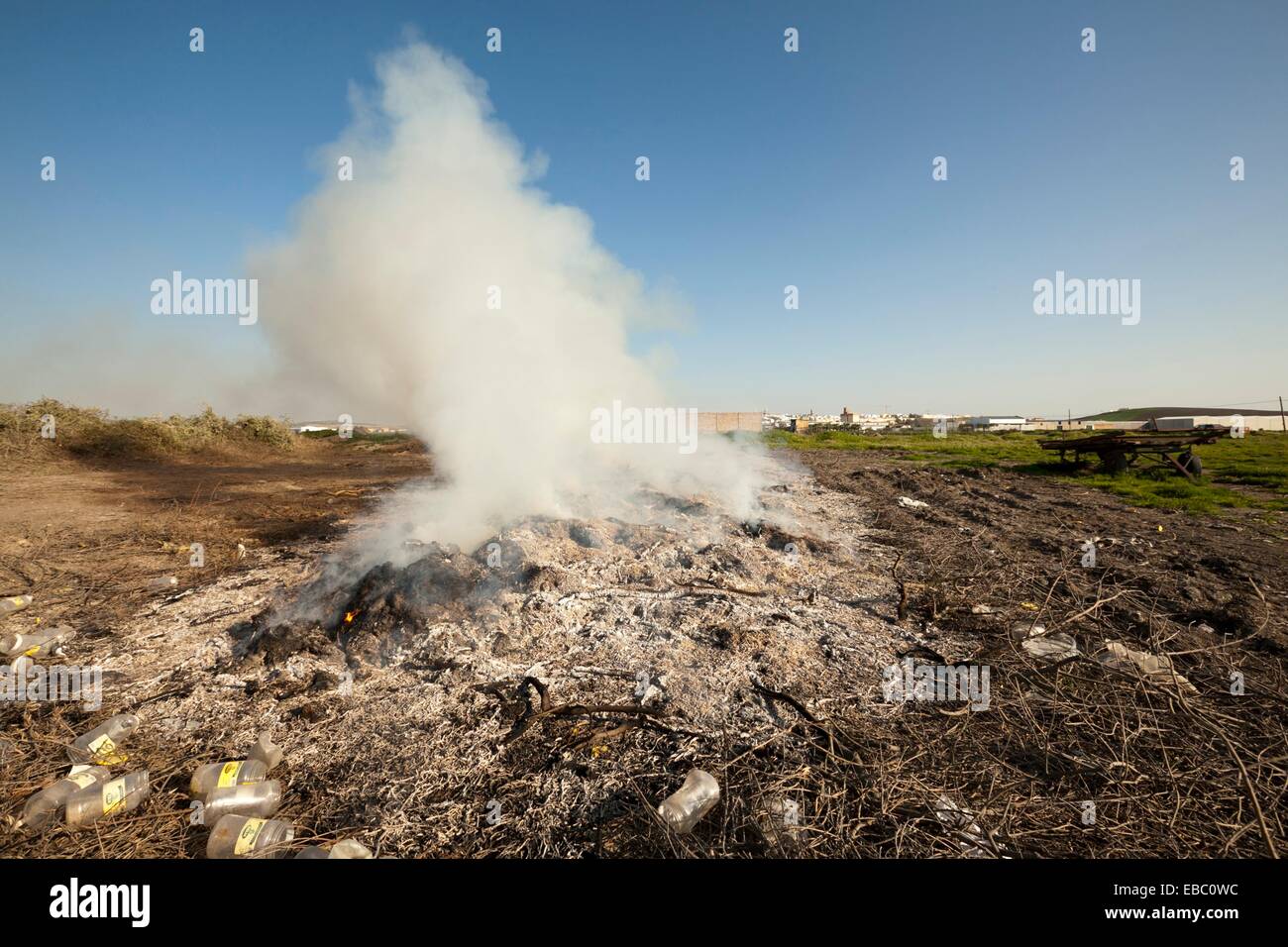 Burning residue hi-res stock photography and images - Alamy