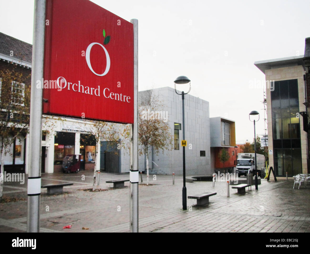 GV Orchard Centre, Didcot Orchard Centre sign, Broadway. Date taken 25. ...