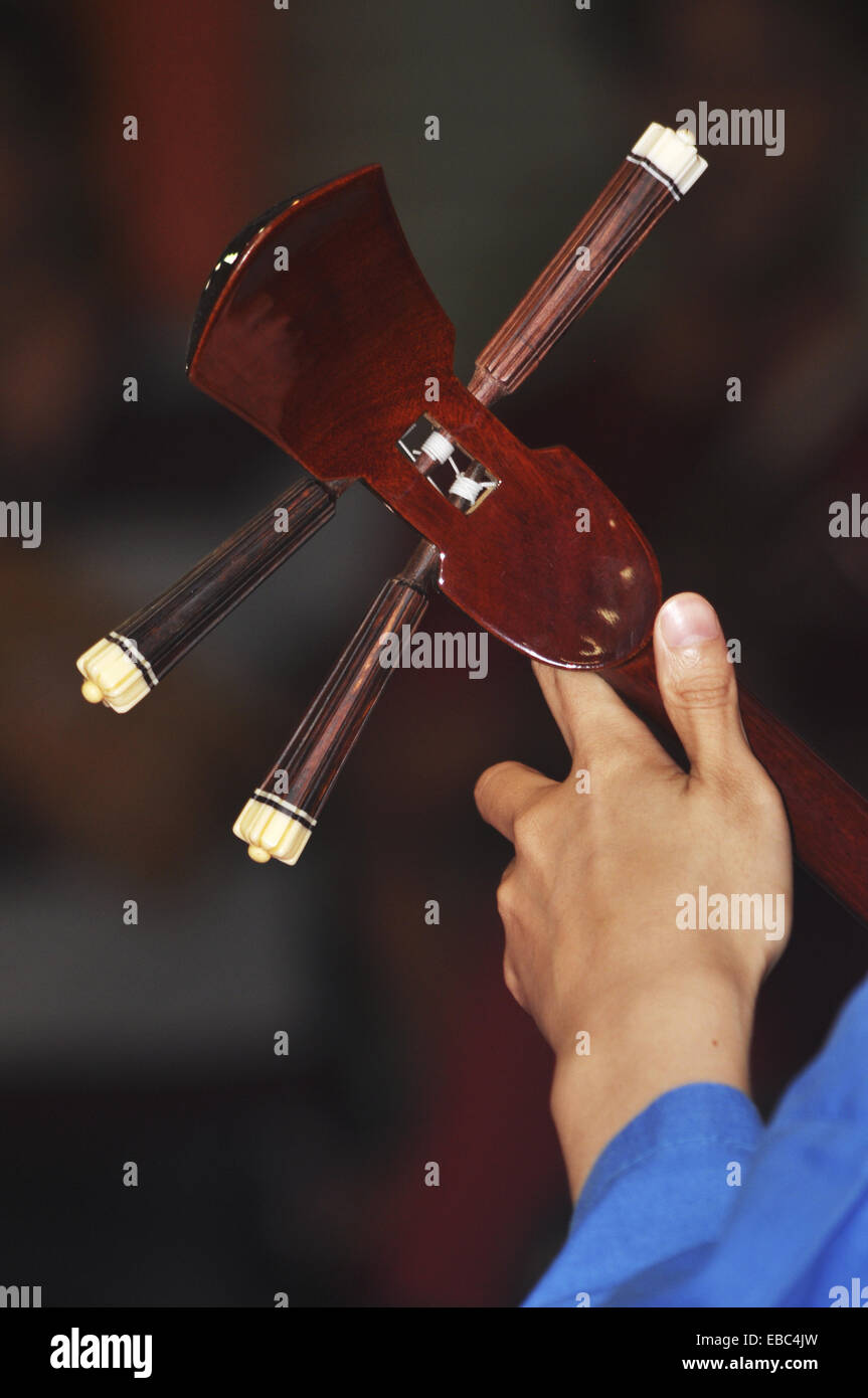 Japan sanshin hi-res stock photography and images - Alamy