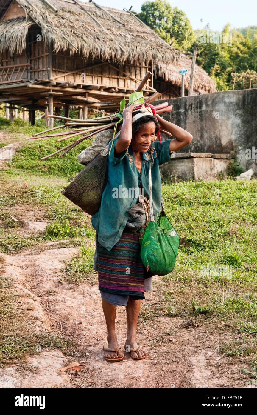 Khmu tribe hi-res stock photography and images - Alamy