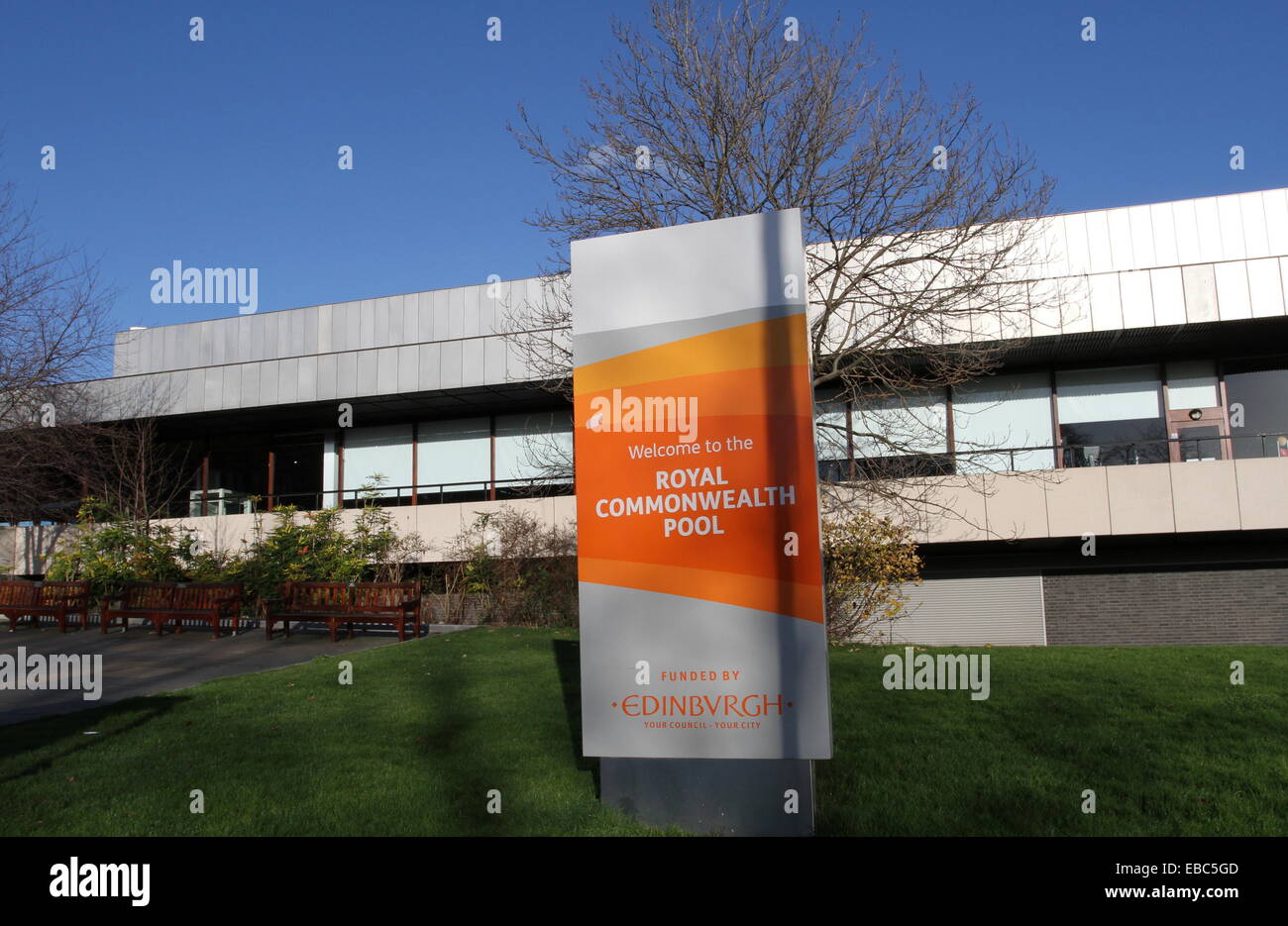 Royal commonwealth pool hi-res stock photography and images - Alamy