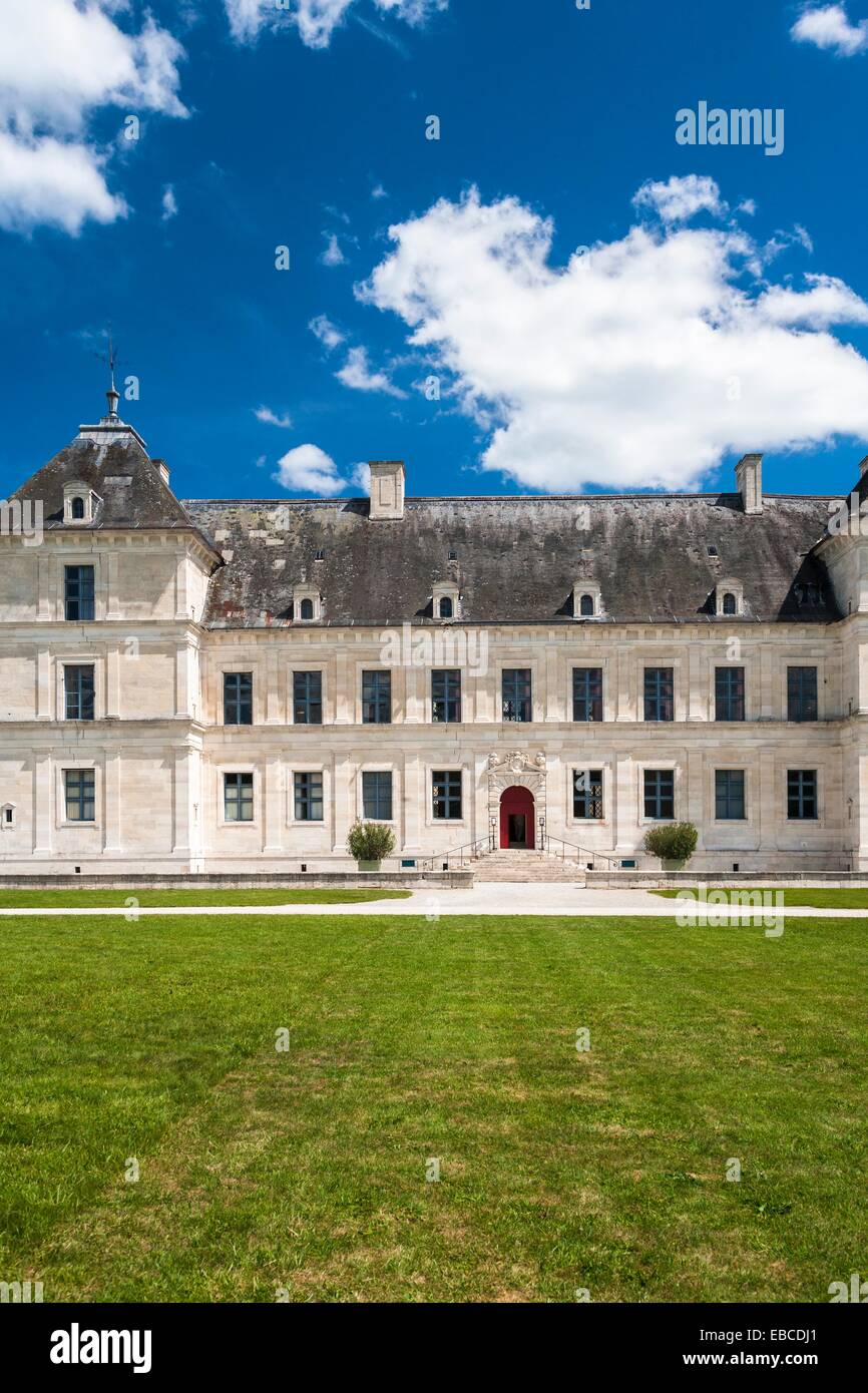 Ancy le franc hi-res stock photography and images - Alamy