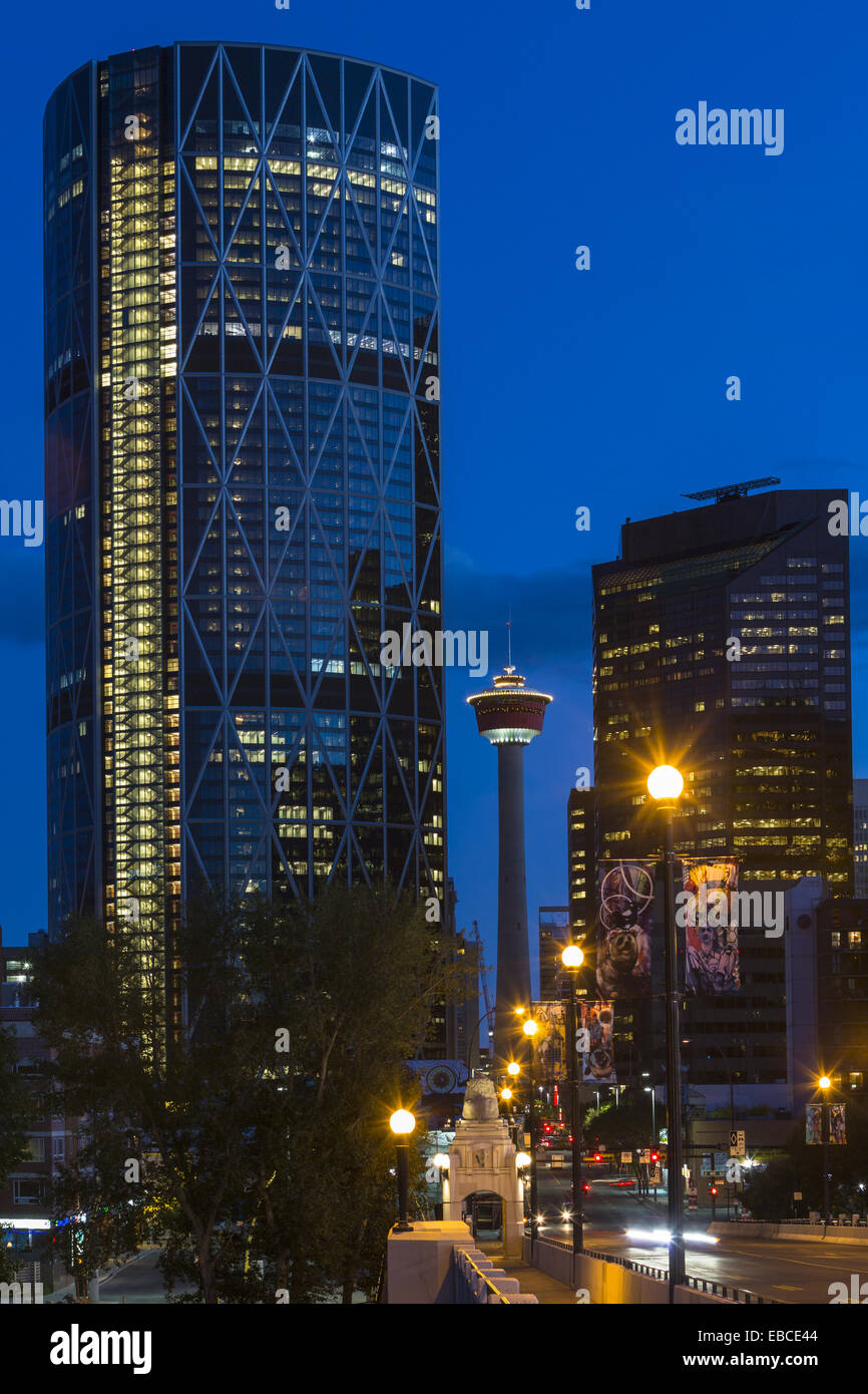 Calgary tower downtown night hi-res stock photography and images - Alamy