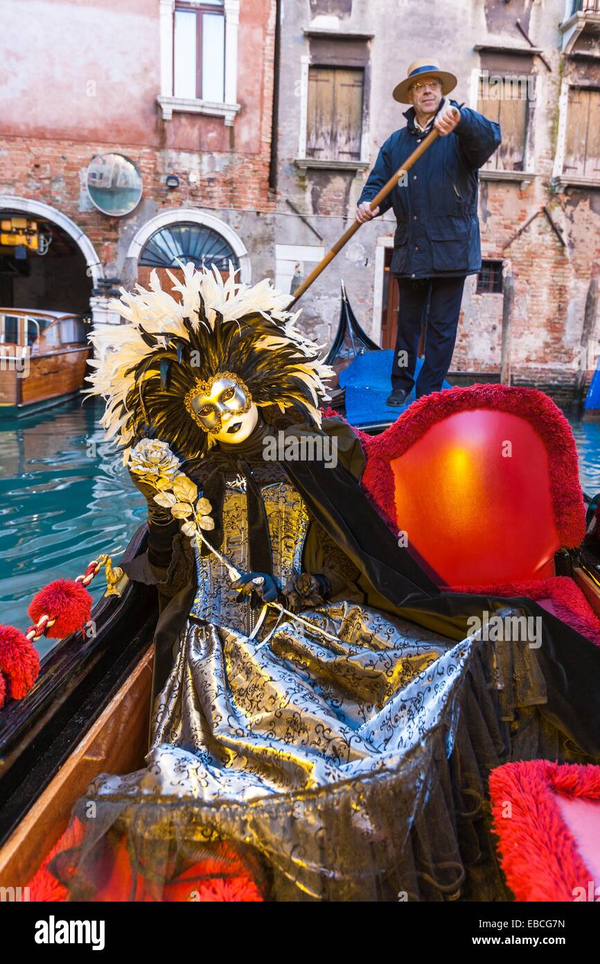 Gondolier in traditional costume hi-res stock photography and images ...