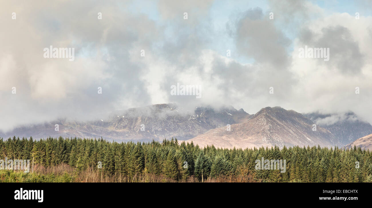 Mountain range on isle arran hi-res stock photography and images - Alamy