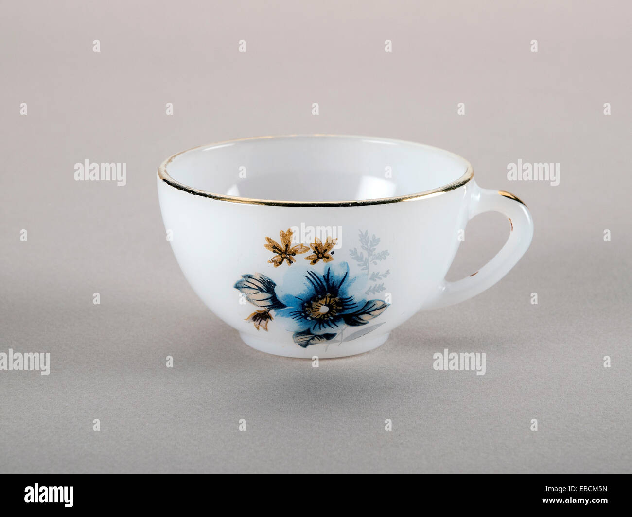 Teacup pattern hi-res stock photography and images - Alamy