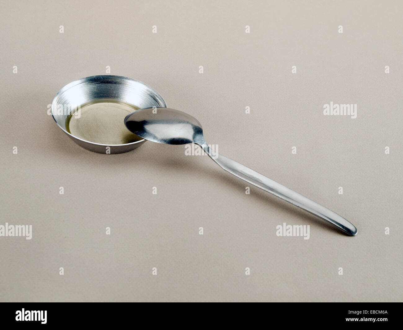 Spoon container hi-res stock photography and images - Alamy