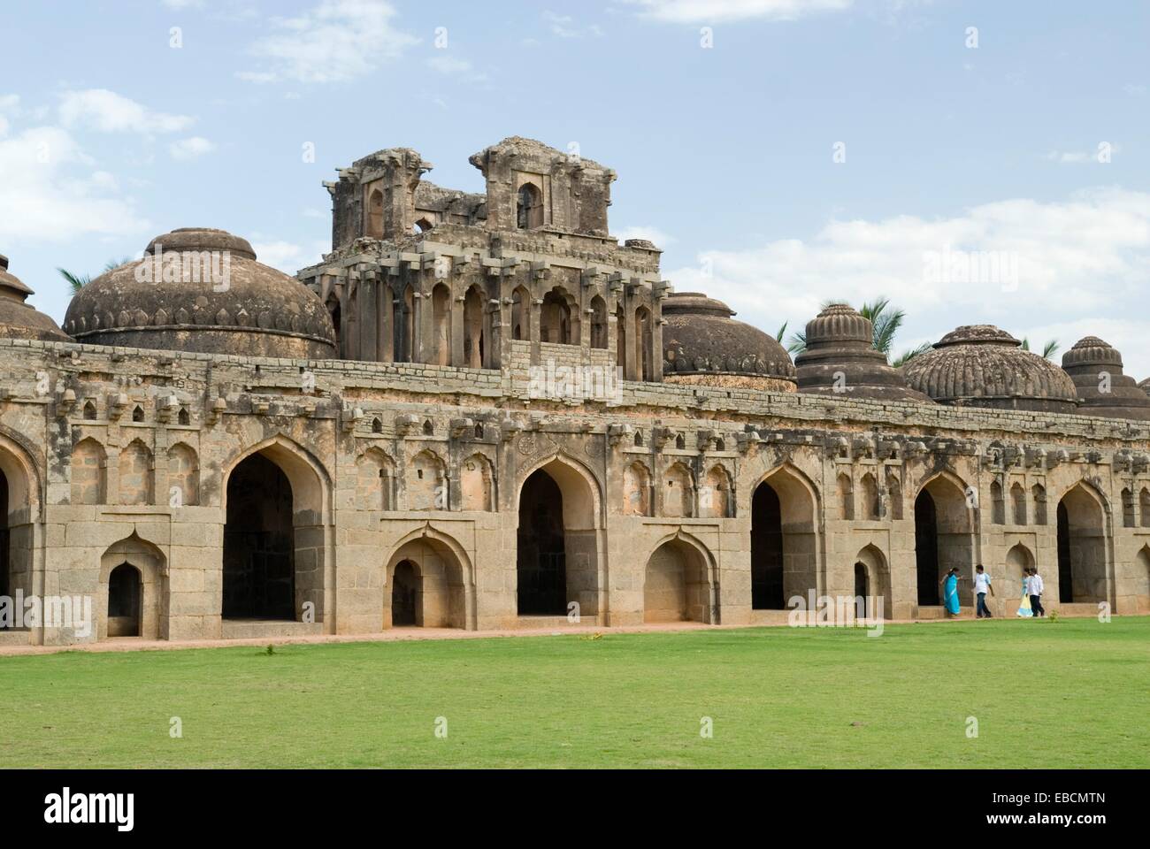 Elephant stables at the ancient site of hampi hi-res stock photography ...
