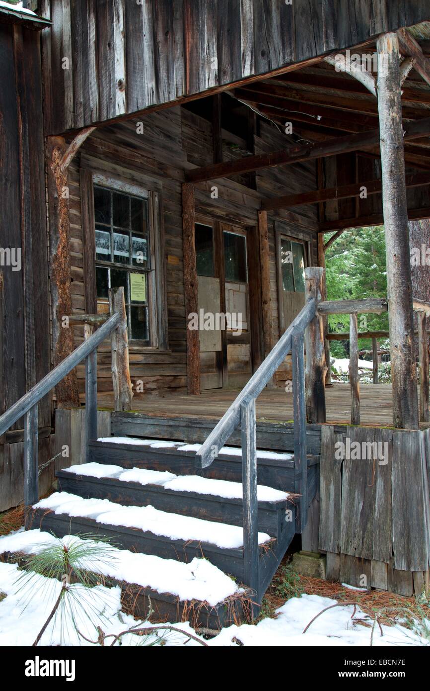 Rustic building hi-res stock photography and images - Alamy
