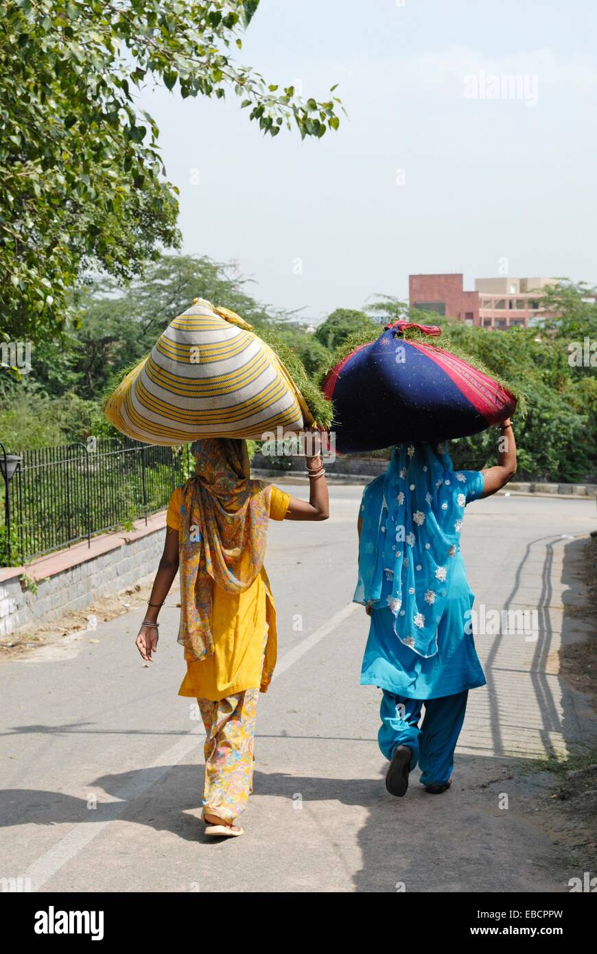 A woman carrying a sack hi-res stock photography and images - Alamy
