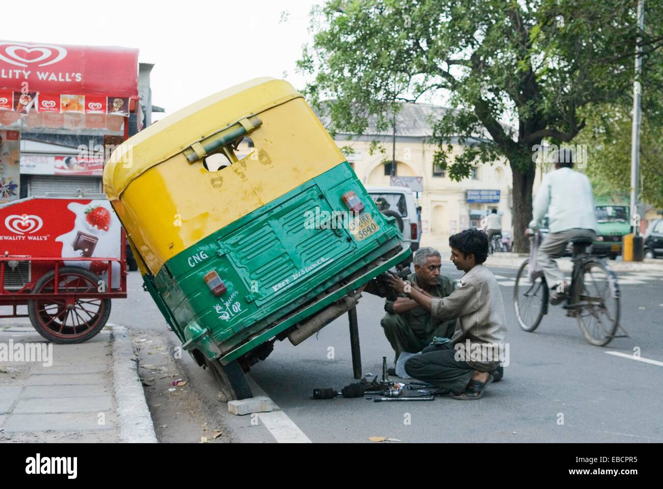 Broken Down Taxi High Resolution Stock Photography and Images - Alamy