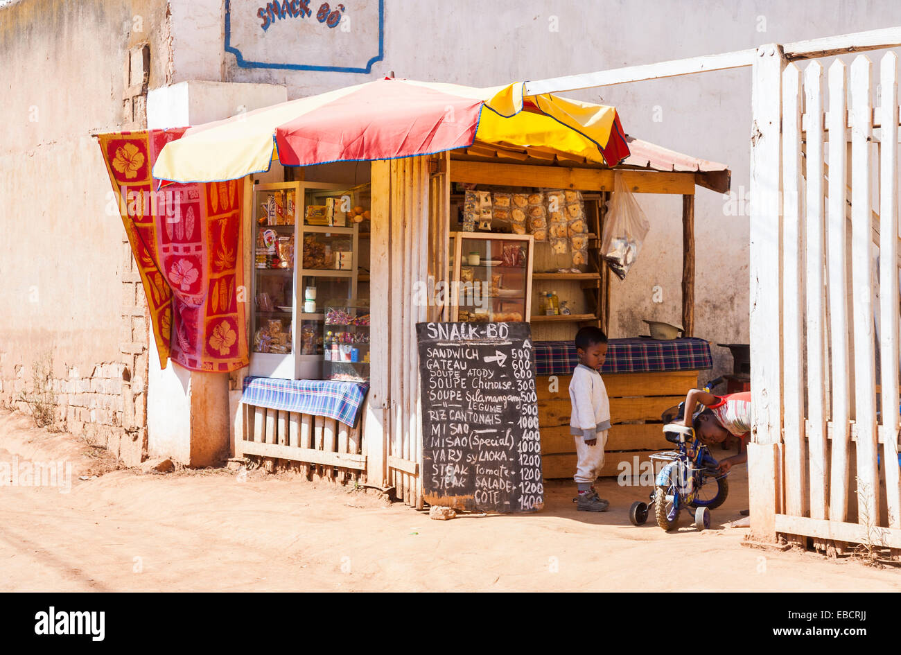 Roadside bicycle shop hi-res stock photography and images - Alamy
