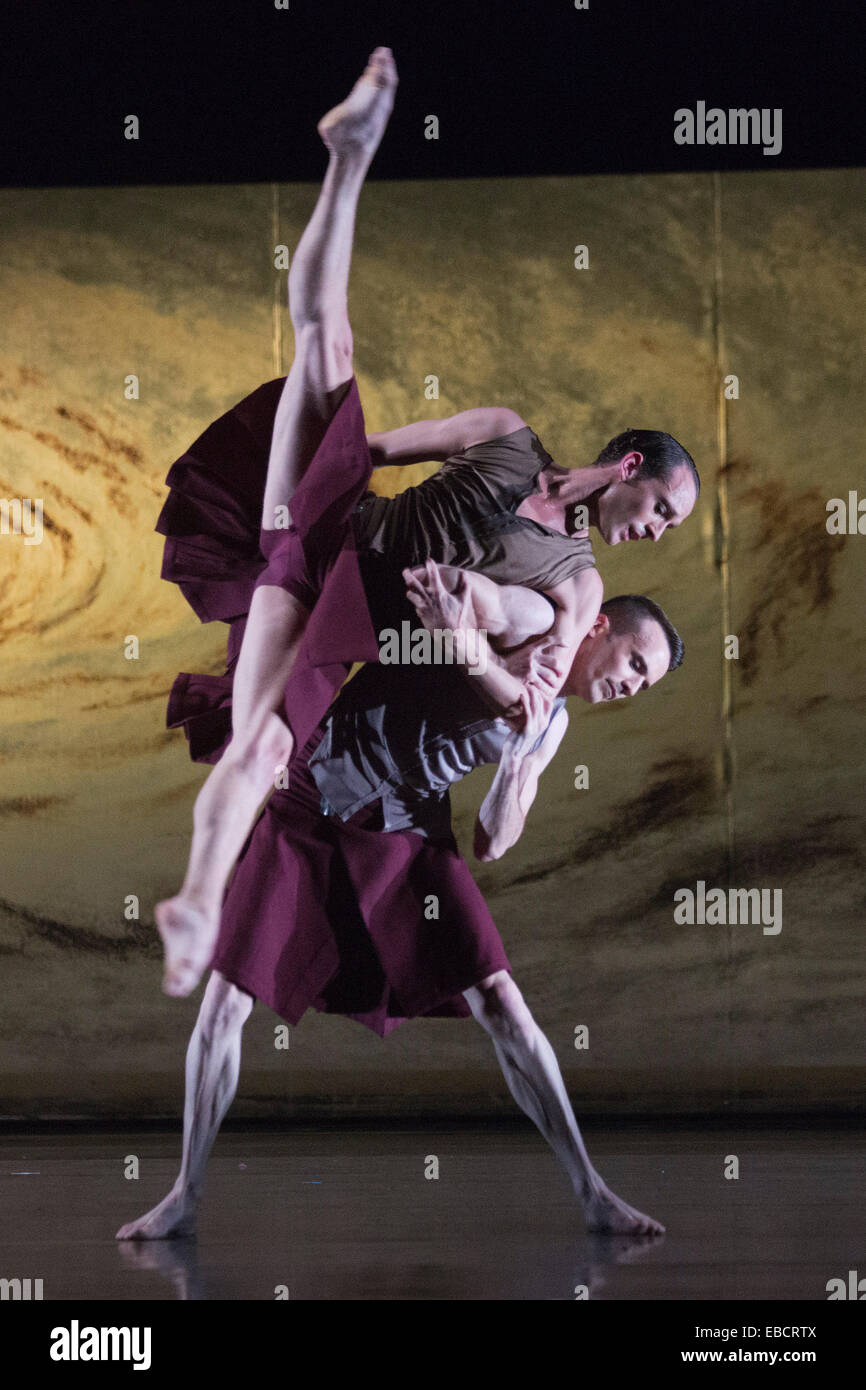 Rambert dance company terra incognita hi-res stock photography and ...