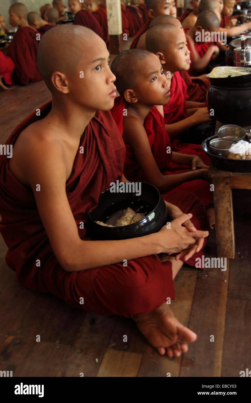 Novice Monks Eating High Resolution Stock Photography and Images - Alamy